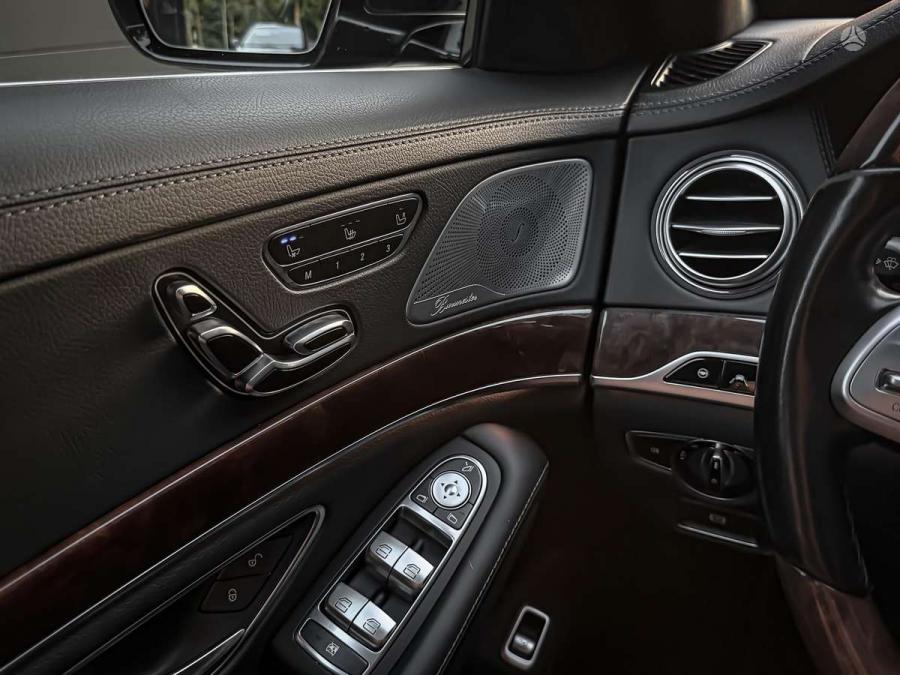 Black Mercedes-Benz S 400 2017 in Siauliai, with an engine capacity of 2.93 L and mileage of 212 thousand km for 41000 €, photo 25 on AUTOMOTO.COM.LV