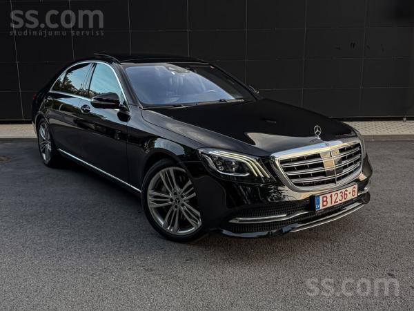 Mercedes-Benz S 400 2017 in Jelgava on AUTOMOTO.COM.LV Black Mercedes-Benz S 400 2017 in Jelgava, with an engine capacity of 3.00 L and mileage of 214 thousand km for 41800 €, photo 3 on AUTOMOTO.COM.LV