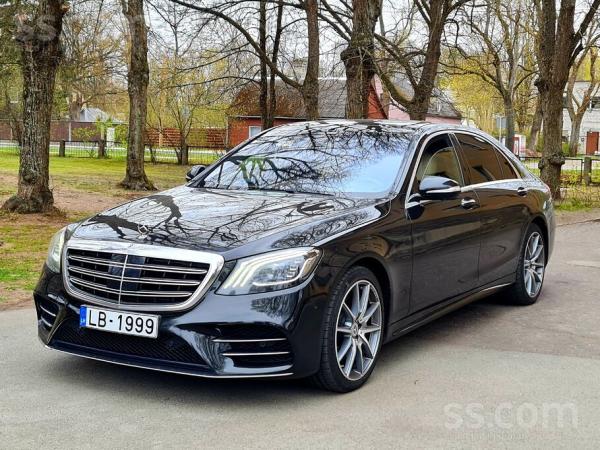 Melns Mercedes-Benz S 400 2018 Rīga, ar dzinēja tilpumu 3.00 L un nobraukumu 276 tūkst. km par 32900 €, foto 1 vietnē AUTOMOTO.COM.LV