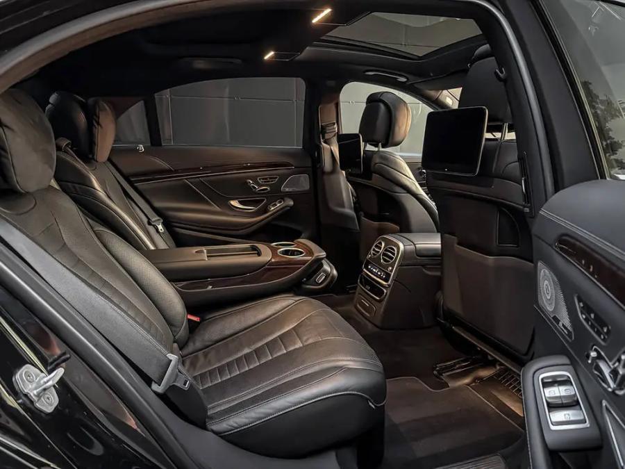 Melns Mercedes-Benz S 400 2018 Jelgava, ar dzinēja tilpumu 3.00 L un nobraukumu 214 tūkst. km par 43000 €, foto 10 vietnē AUTOMOTO.COM.LV