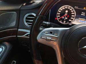 Melns Mercedes-Benz S 400 2018 Jelgava, ar dzinēja tilpumu 3.00 L un nobraukumu 214 tūkst. km par 43000 €, foto 27 vietnē AUTOMOTO.COM.LV