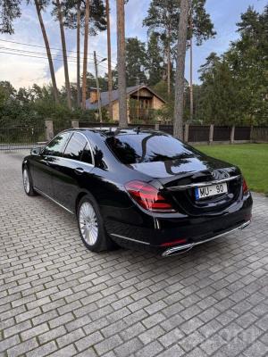 Black Mercedes-Benz S 400 2019 in Riga, with an engine capacity of 3.00 L and mileage of 74 thousand km for 56000 €, photo 3 on AUTOMOTO.COM.LV