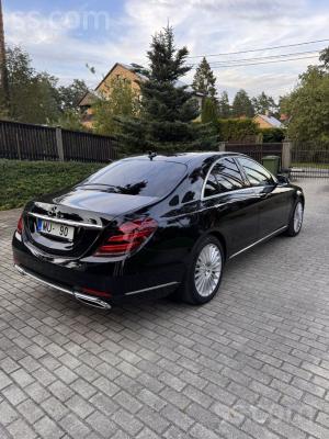 Black Mercedes-Benz S 400 2019 in Riga, with an engine capacity of 3.00 L and mileage of 74 thousand km for 56000 €, photo 5 on AUTOMOTO.COM.LV
