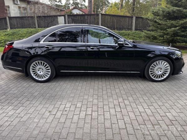 Black Mercedes-Benz S 400 2019 in Riga, with an engine capacity of 3.00 L and mileage of 74 thousand km for 56000 €, photo 7 on AUTOMOTO.COM.LV