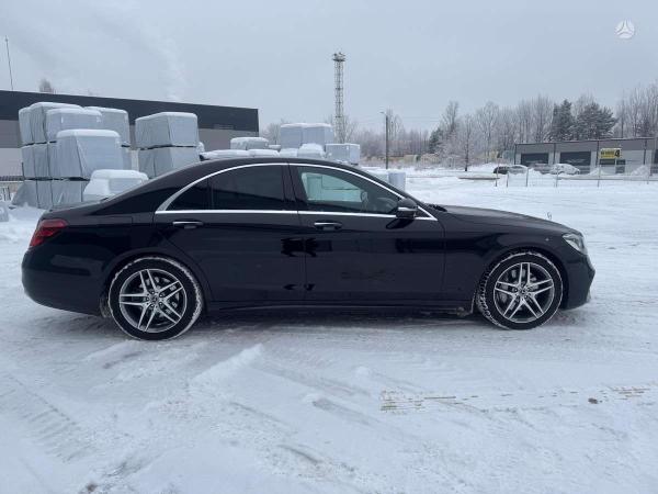 Black Mercedes-Benz S 400 2020 in Kaunas, with an engine capacity of 3.00 L and mileage of 285 thousand km for 30500 €, photo 8 on AUTOMOTO.COM.LV