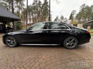Melns Mercedes-Benz S 400 2021 Rīga, ar dzinēja tilpumu 2.90 L un nobraukumu 120 tūkst. km par 110000 €, foto 6 vietnē AUTOMOTO.COM.LV