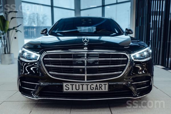 Black Mercedes-Benz S 400 2021 in Riga, with an engine capacity of 3.00 L and mileage of 82 thousand km for 87000 €, photo 2 on AUTOMOTO.COM.LV