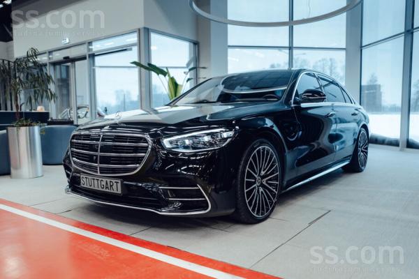 Black Mercedes-Benz S 400 2021 in Riga, with an engine capacity of 3.00 L and mileage of 82 thousand km for 87000 €, photo 3 on AUTOMOTO.COM.LV