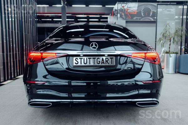 Black Mercedes-Benz S 400 2021 in Riga, with an engine capacity of 3.00 L and mileage of 82 thousand km for 87000 €, photo 7 on AUTOMOTO.COM.LV