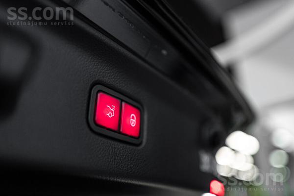 Melns Mercedes-Benz S 400 2021 Rīga, ar dzinēja tilpumu 3.00 L un nobraukumu 82 tūkst. km par 85000 €, foto 10 vietnē AUTOMOTO.COM.LV