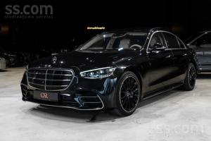 Melns Mercedes-Benz S 400 2021 Rīga, ar dzinēja tilpumu 3.00 L un nobraukumu 59 tūkst. km par 85000 €, foto  vietnē AUTOMOTO.COM.LV
