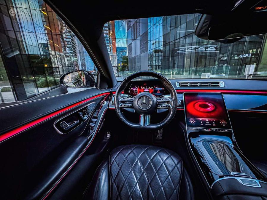 Black Mercedes-Benz S 400 2021 in Vilnius, with an engine capacity of 2.93 L and mileage of 128 thousand km for 65500 €, photo 10 on AUTOMOTO.COM.LV