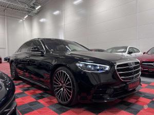 Black Mercedes-Benz S 400 2021 in Vilnius, with an engine capacity of 2.93 L and mileage of 109 thousand km for 80490 €, photo 4 on AUTOMOTO.COM.LV