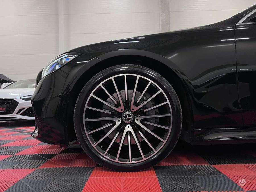 Black Mercedes-Benz S 400 2021 in Vilnius, with an engine capacity of 2.93 L and mileage of 109 thousand km for 80490 €, photo 12 on AUTOMOTO.COM.LV
