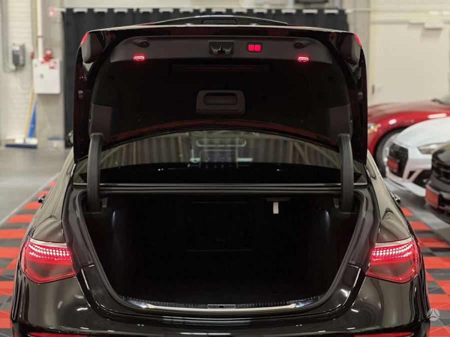 Black Mercedes-Benz S 400 2021 in Vilnius, with an engine capacity of 2.93 L and mileage of 109 thousand km for 80490 €, photo 35 on AUTOMOTO.COM.LV