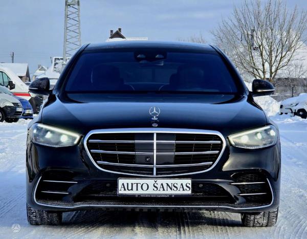 Melns Mercedes-Benz S 400 2022 Tauragė, ar dzinēja tilpumu 3.00 L un nobraukumu 73 tūkst. km par 99999 €, foto 1 vietnē AUTOMOTO.COM.LV