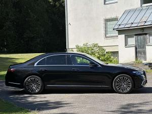 Black Mercedes-Benz S 400 2022 in Vilnius, with an engine capacity of 2.93 L and mileage of 69 thousand km for 83000 €, photo 5 on AUTOMOTO.COM.LV