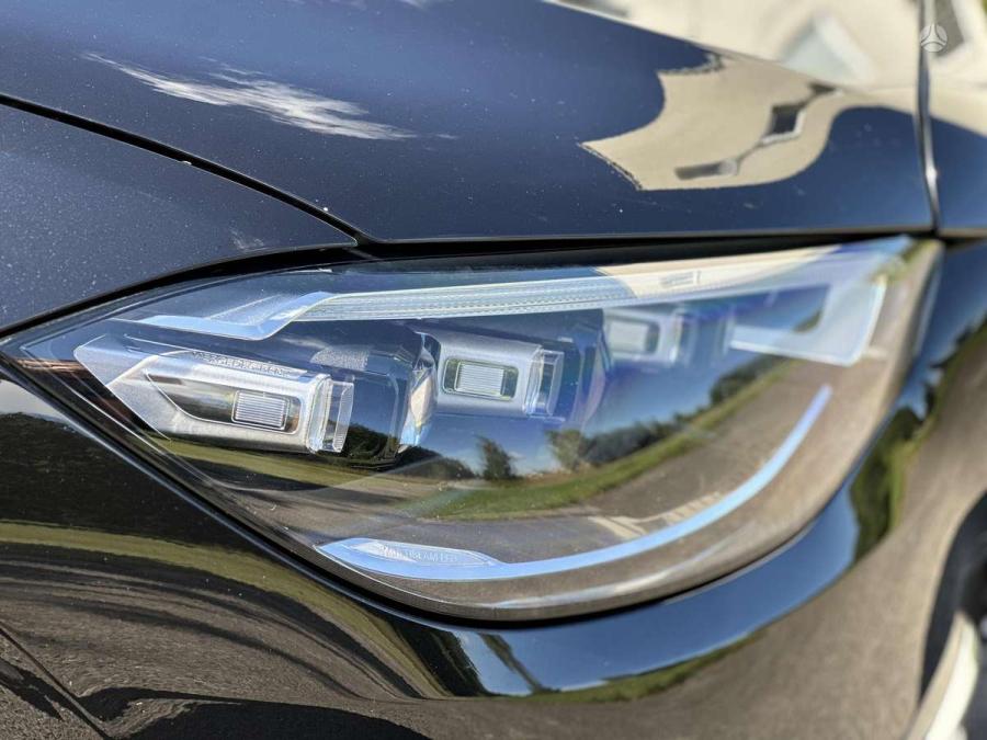 Black Mercedes-Benz S 400 2022 in Vilnius, with an engine capacity of 2.93 L and mileage of 69 thousand km for 83000 €, photo 10 on AUTOMOTO.COM.LV