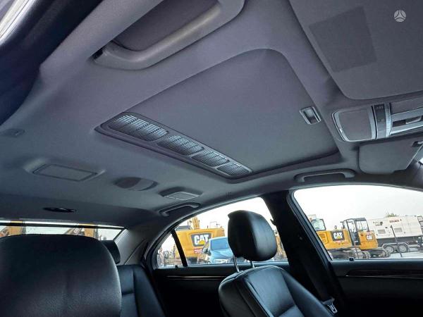 Grey Mercedes-Benz S 400 2010 in Klaipeda, with an engine capacity of 3.50 L and mileage of 226 thousand km for 6000 €, photo 11 on AUTOMOTO.COM.LV