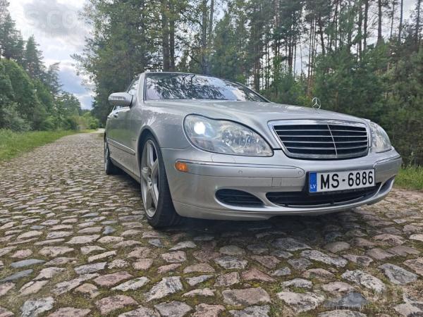 Серый Мерседес С 400 2003 в Екабпилс, объемом двигателя 4.00 л и пробегом 238 тыс. км за 5200 €, фото 4 на AUTOMOTO.COM.LV