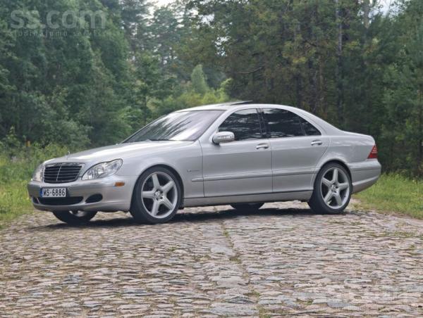 Серый Мерседес С 400 2003 в Екабпилс, объемом двигателя 4.00 л и пробегом 238 тыс. км за 5200 €, фото 5 на AUTOMOTO.COM.LV