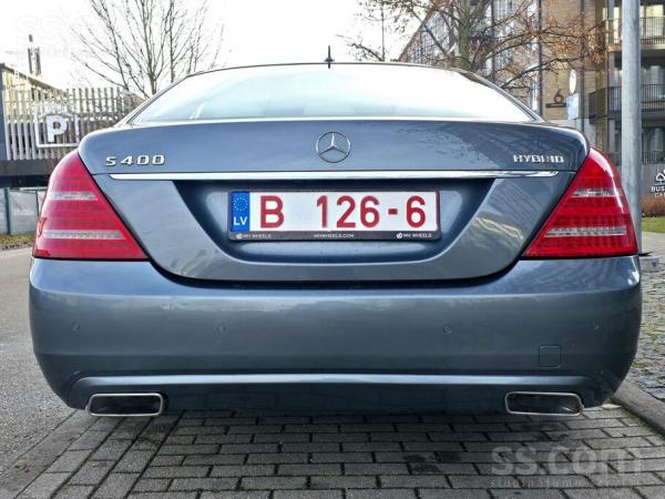 Grey Mercedes-Benz S 400 2009 in Riga, with an engine capacity of 3.50 L and mileage of 163 thousand km for 12300 €, photo 6 on AUTOMOTO.COM.LV