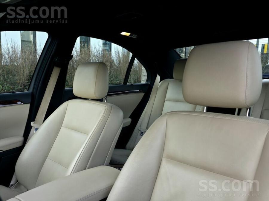 Grey Mercedes-Benz S 400 2009 in Riga, with an engine capacity of 3.50 L and mileage of 163 thousand km for 9850 €, photo 31 on AUTOMOTO.COM.LV