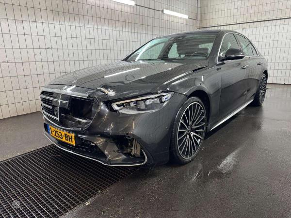 Pelēks Mercedes-Benz S 400 2020 Kauņa, ar dzinēja tilpumu 2.93 L un nobraukumu 120 tūkst. km par 58080 €, foto 1 vietnē AUTOMOTO.COM.LV