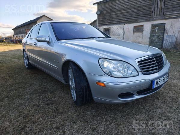 Mercedes-Benz S 400 2003 in Jekabpils, with an engine capacity of 4.00 L and mileage of 238 thousand km for 4000 €, photo 5 on AUTOMOTO.COM.LV