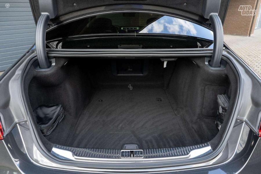 Mercedes-Benz S 400 2020 in Kaunas, with an engine capacity of 2.90 L and mileage of 115 thousand km for 71950 €, photo 14 on AUTOMOTO.COM.LV