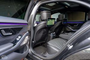 Mercedes-Benz S 400 2020 in Kaunas, with an engine capacity of 2.90 L and mileage of 115 thousand km for 71950 €, photo 30 on AUTOMOTO.COM.LV