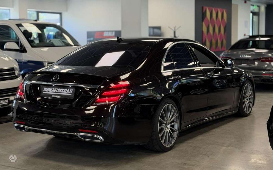 Violet Mercedes-Benz S 400 2018 in Klaipeda, with an engine capacity of 2.93 L and mileage of 252 thousand km for 41900 €, photo 3 on AUTOMOTO.COM.LV