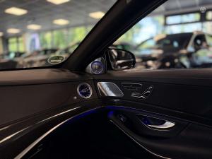 Violet Mercedes-Benz S 400 2018 in Klaipeda, with an engine capacity of 2.93 L and mileage of 252 thousand km for 41900 €, photo 6 on AUTOMOTO.COM.LV