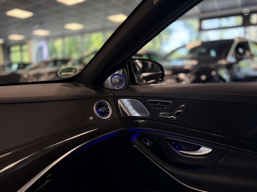 Violet Mercedes-Benz S 400 2018 in Klaipeda, with an engine capacity of 2.93 L and mileage of 252 thousand km for 41900 €, photo 6 on AUTOMOTO.COM.LV