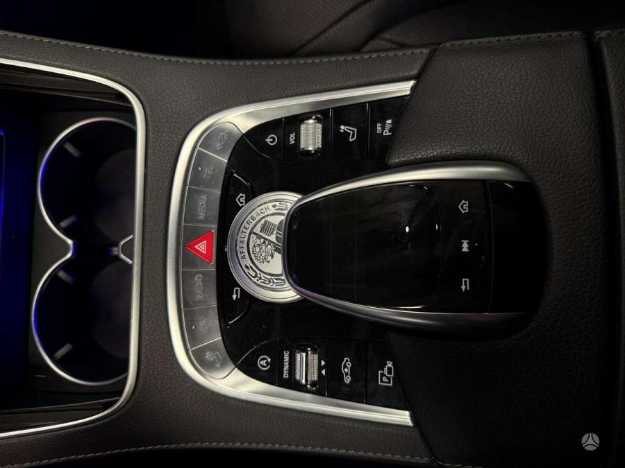 Violet Mercedes-Benz S 400 2018 in Klaipeda, with an engine capacity of 2.93 L and mileage of 252 thousand km for 41900 €, photo 28 on AUTOMOTO.COM.LV