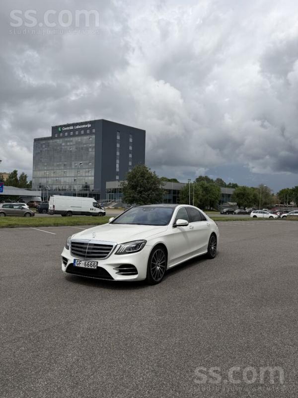 White Mercedes-Benz S 400 2018 in Riga, with an engine capacity of 3.00 L and mileage of 179 thousand km for 47900 €, photo 1 on AUTOMOTO.COM.LV