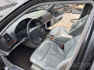 Black Mercedes-Benz s-420 1992 in Riga, with an engine capacity of 4.20 L and mileage of 385 thousand km for 10300 €, photo 7 on AUTOMOTO.COM.LV
