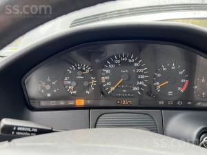 Black Mercedes-Benz s-420 1992 in Riga, with an engine capacity of 4.20 L and mileage of 385 thousand km for 10300 €, photo 12 on AUTOMOTO.COM.LV