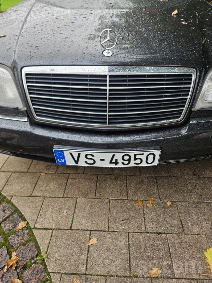 Black Mercedes-Benz s-420 1992 in Riga, with an engine capacity of 4.20 L and mileage of 385 thousand km for 10300 €, photo 13 on AUTOMOTO.COM.LV
