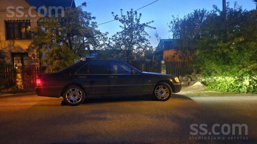 Black Mercedes-Benz s-420 1999 in Riga, with an engine capacity of 4.20 L and mileage of 289 thousand km for 3700 €, photo 2 on AUTOMOTO.COM.LV