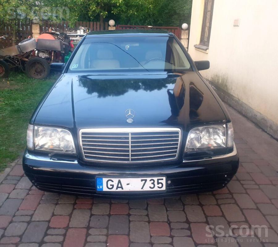 Black Mercedes-Benz s-420 1999 in Riga, with an engine capacity of 4.20 L and mileage of 289 thousand km for 3700 €, photo 5 on AUTOMOTO.COM.LV