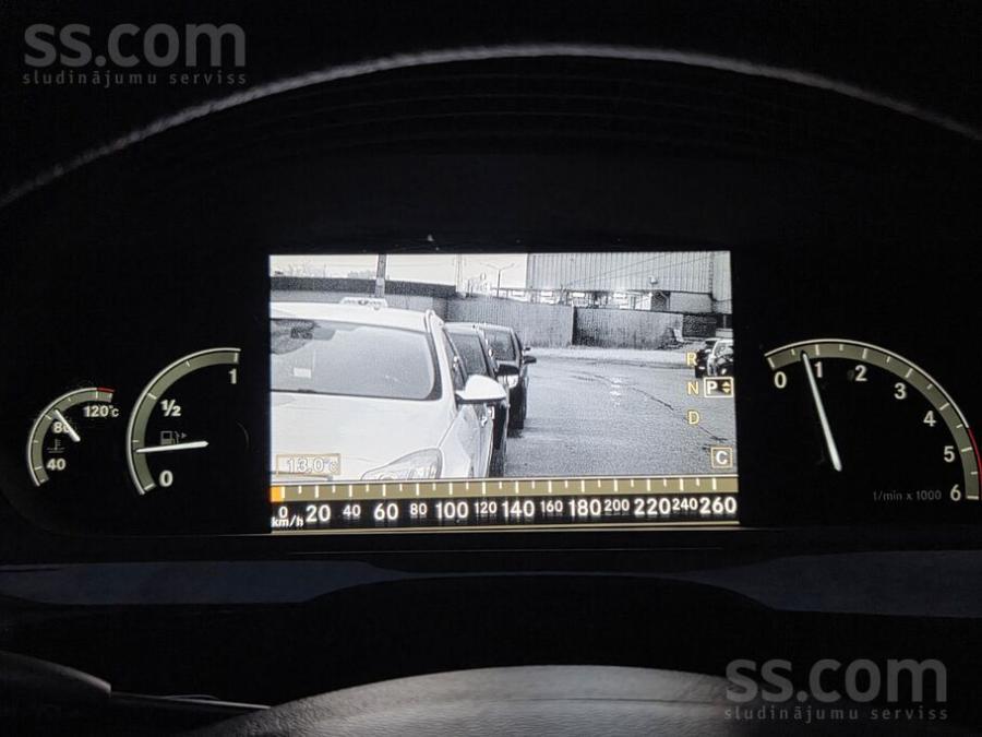 Black Mercedes-Benz s-420 2007 in Riga, with an engine capacity of 4.00 L and mileage of 319 thousand km for 8200 €, photo 7 on AUTOMOTO.COM.LV