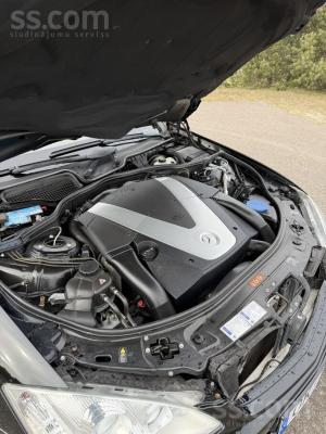 Black Mercedes-Benz s-420 2010 in Riga, with an engine capacity of 4.00 L and mileage of 152 thousand km for 17900 €, photo 9 on AUTOMOTO.COM.LV
