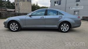 Blue Mercedes-Benz s-420 2007 in Riga, with an engine capacity of 4.00 L and mileage of 123 thousand km for 8600 €, photo  on AUTOMOTO.COM.LV