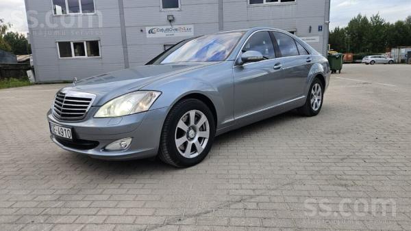 Blue Mercedes-Benz s-420 2007 in Riga, with an engine capacity of 4.00 L and mileage of 123 thousand km for 8600 €, photo 3 on AUTOMOTO.COM.LV