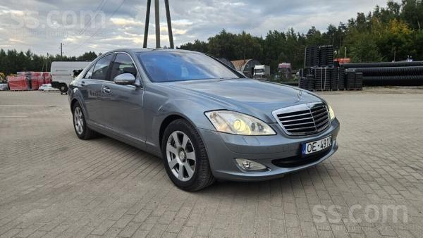 Blue Mercedes-Benz s-420 2007 in Riga, with an engine capacity of 4.00 L and mileage of 123 thousand km for 8600 €, photo 5 on AUTOMOTO.COM.LV