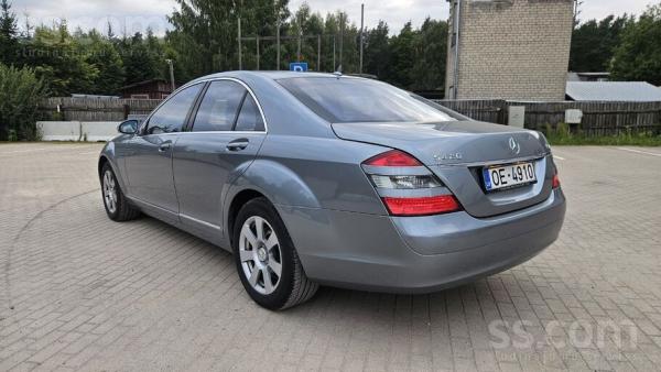 Blue Mercedes-Benz s-420 2007 in Riga, with an engine capacity of 4.00 L and mileage of 123 thousand km for 8600 €, photo 8 on AUTOMOTO.COM.LV