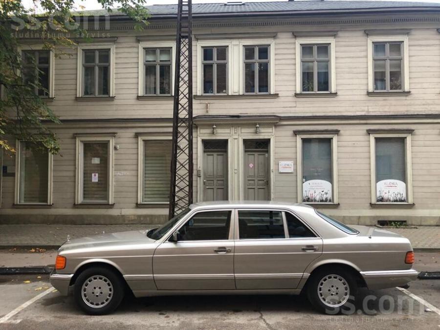 Brown Mercedes-Benz s-420 1988 in Riga, with an engine capacity of 4.20 L and mileage of 114 thousand km for 12000 €, photo 6 on AUTOMOTO.COM.LV