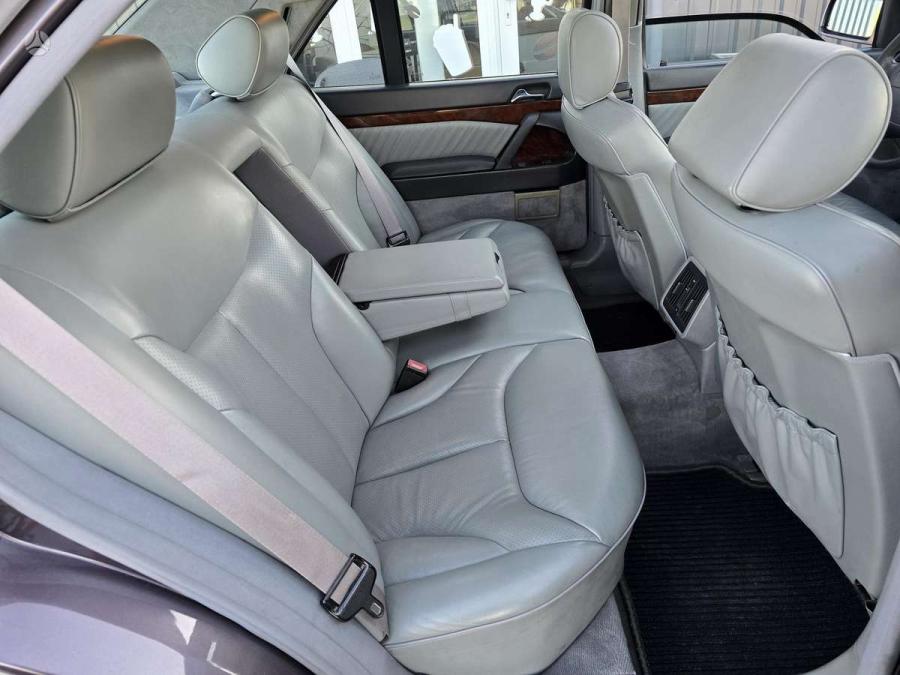 Brūns Mercedes-Benz s-420 1992 Marijampole, ar dzinēja tilpumu 4.20 L un nobraukumu 420 tūkst. km par 5100 €, foto 15 vietnē AUTOMOTO.COM.LV