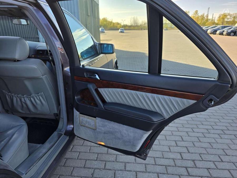 Brūns Mercedes-Benz s-420 1992 Marijampole, ar dzinēja tilpumu 4.20 L un nobraukumu 420 tūkst. km par 5100 €, foto 28 vietnē AUTOMOTO.COM.LV